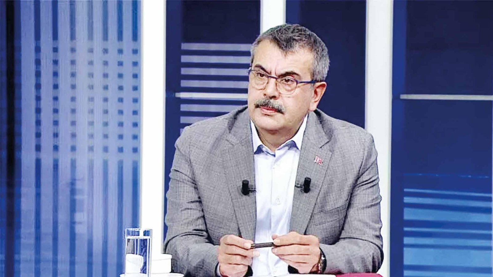 meb-2024-2025-egitim-ogretim-yili-takvimi-duyuruldu-4-gkMn5eBx.jpg ... meb-2024-2025-egitim-ogretim-yili-takvimi-duyuruldu-4-gkMn5eBx.jpg ...